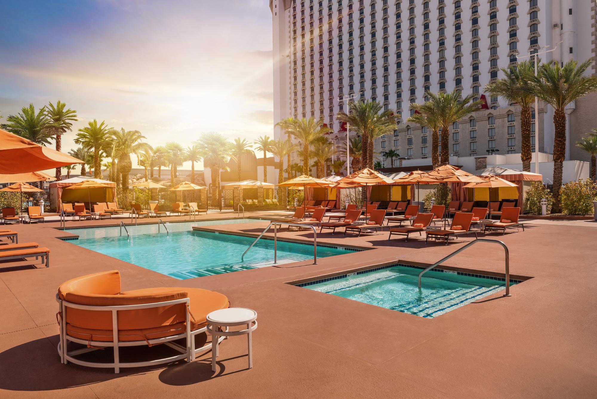 Excalibur Las Vegas Pool Party EXCALIBUR POOL Updated May 2025 92